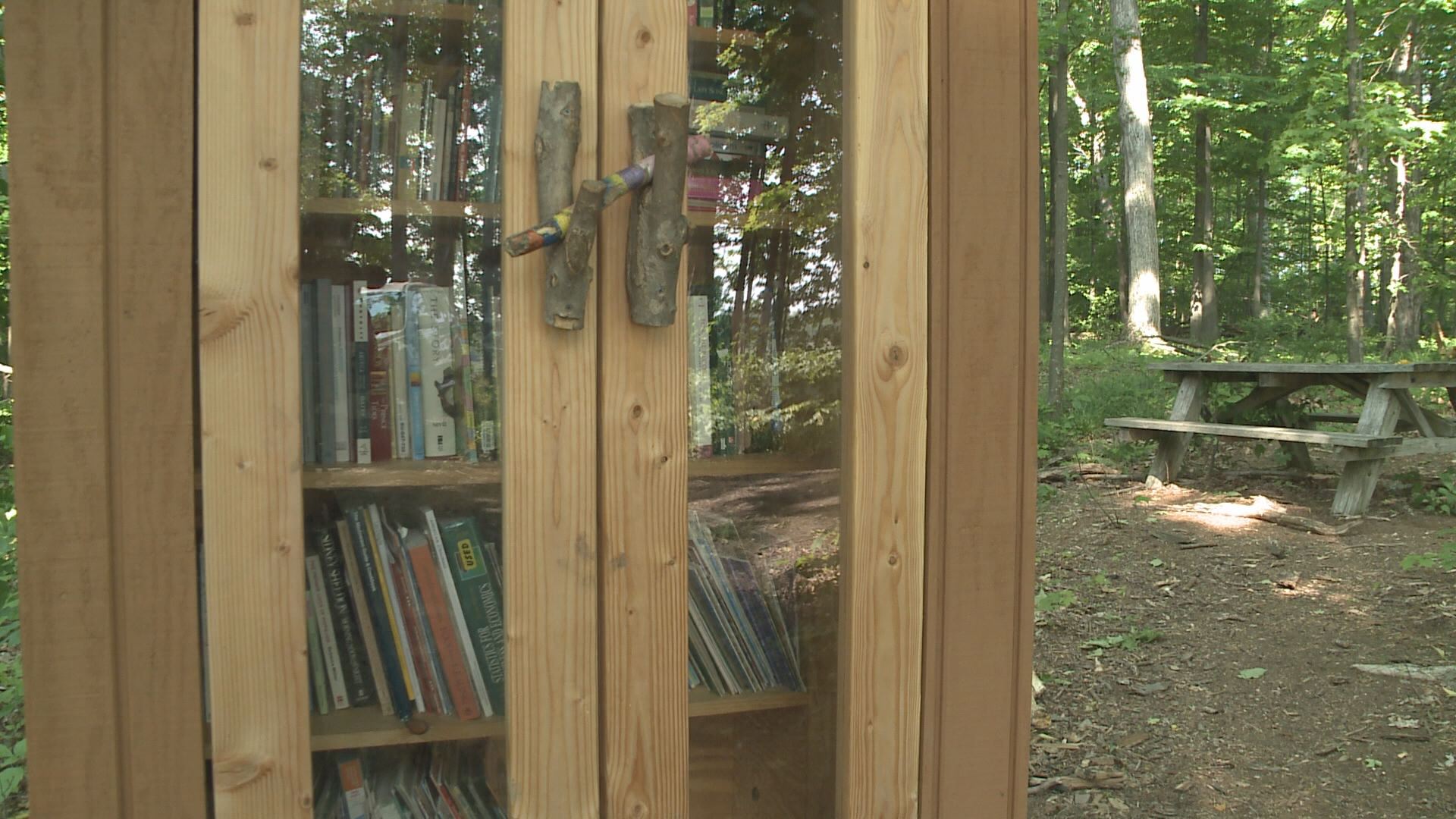 Unique Places: Knox Farm State Park Library | wgrz.com