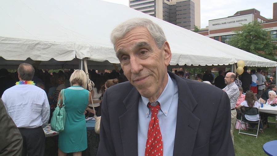 Roswell Park Doctor Retires After 40 Years | wgrz.com