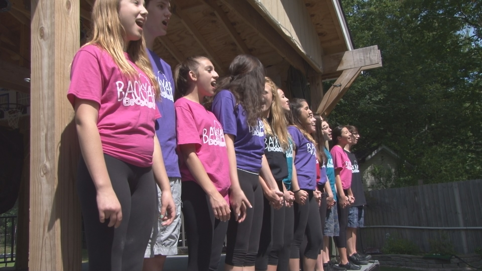 Teens volunteer time and talent to help others | wgrz.com