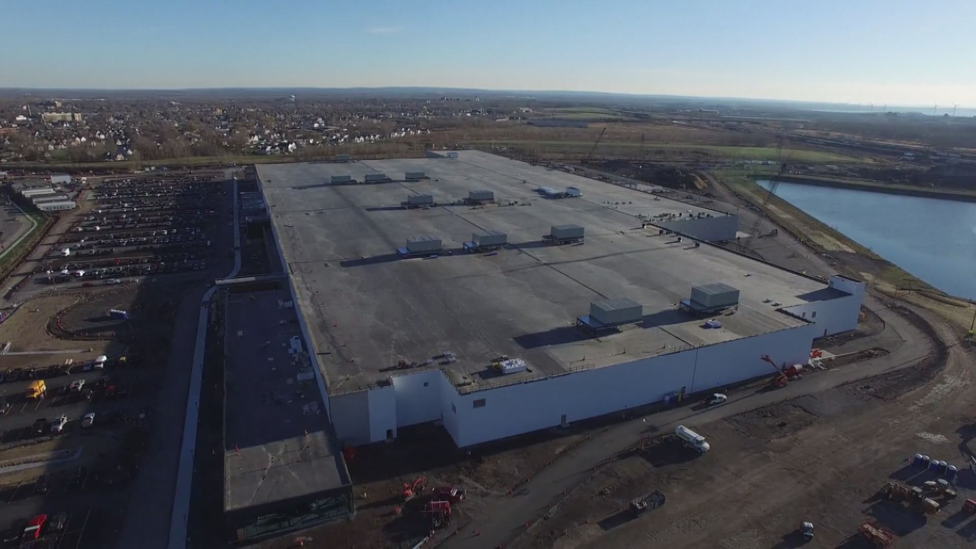 Tesla, Panasonic collaborate in Buffalo | wusa9.com