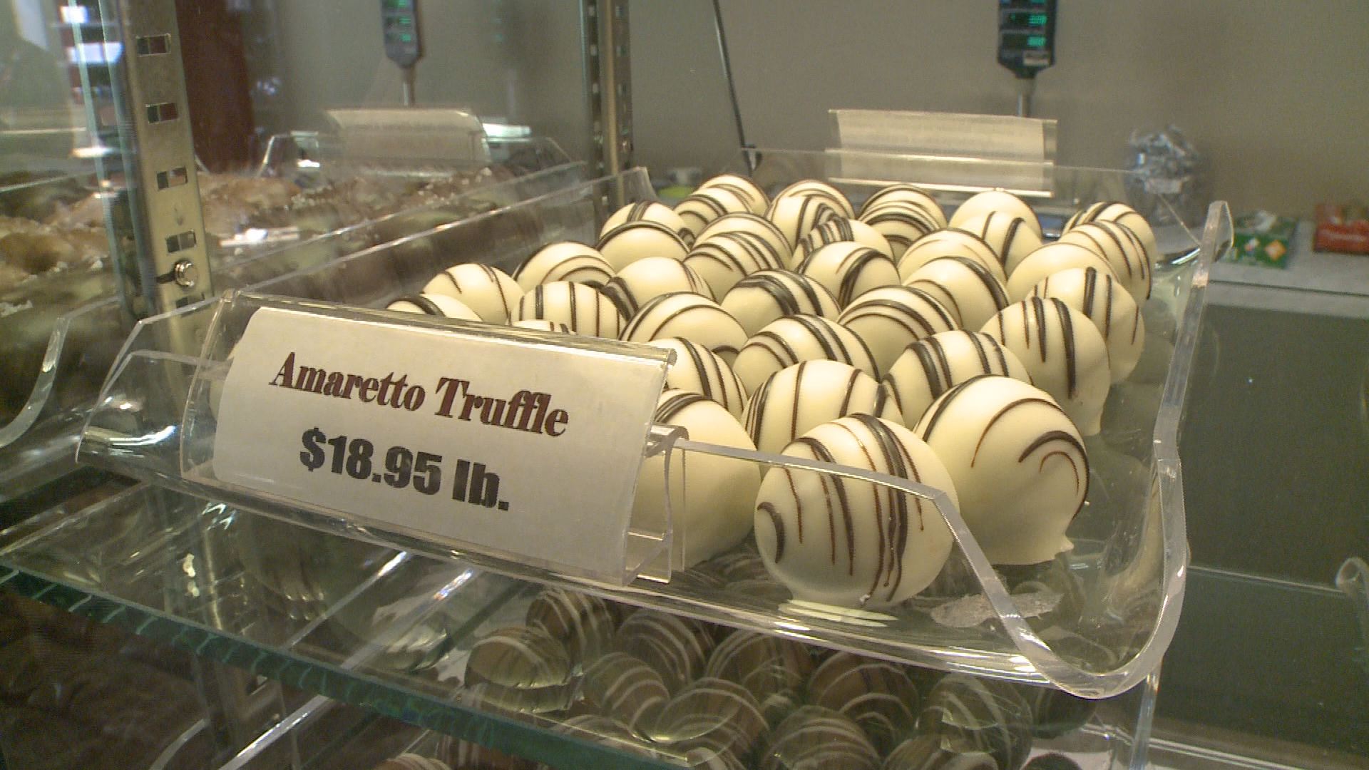 New Platter's Chocolate Factory opens | wgrz.com