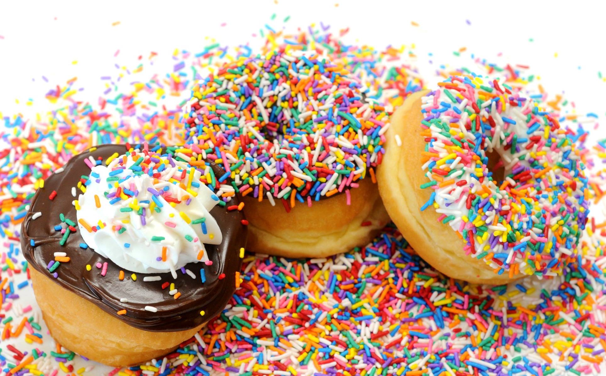 Paula's Donuts 20th Anniversary | WGRZ.com