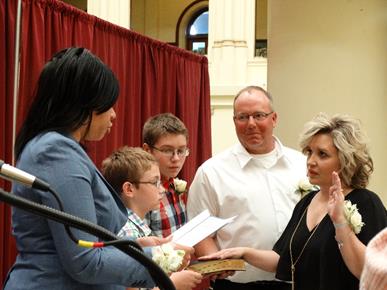 First Woman Buffalo Postmaster Sworn In | wgrz.com